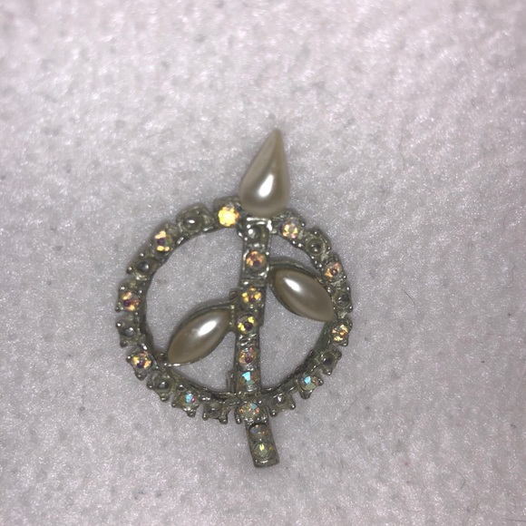 Jewelry | Vintage Crystal Faux Pearl Peace Sign Brooch | Poshmark